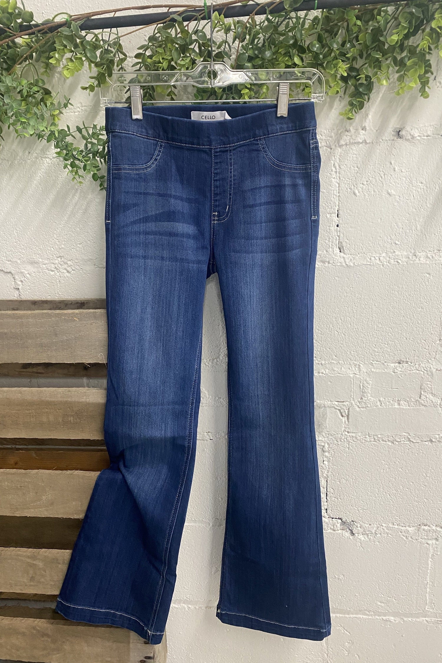 Hip Chick Jeans | Carol's Boutique – carol's boutique